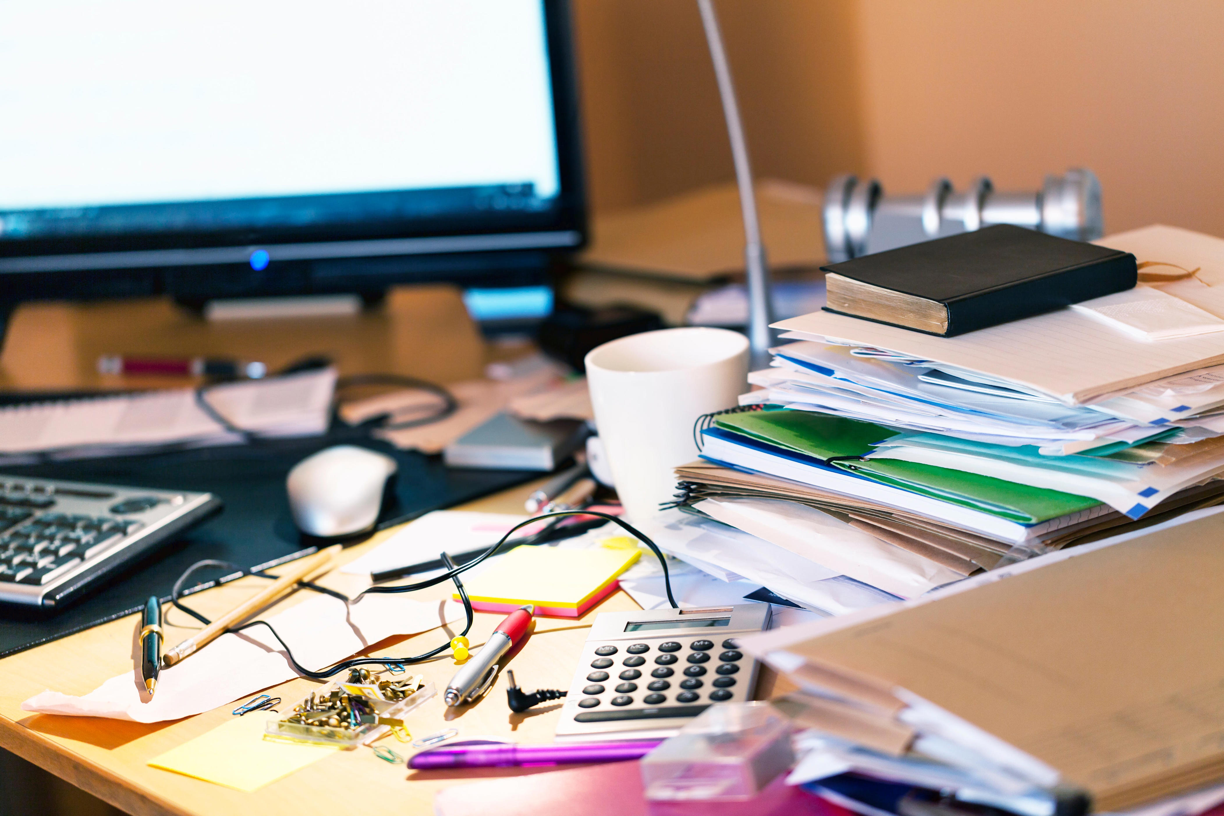 10 things to toss from your desk, per organizers