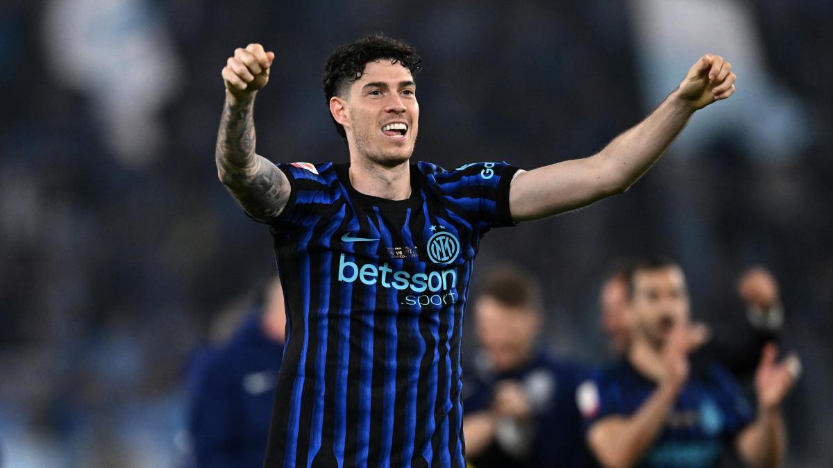 Sto guardando Sinner: Bastoni distratto prima della parata scudetto ...