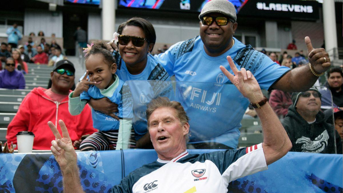 Wheelchair-bound David Hasselhoff, 73, sparks health concerns during ...