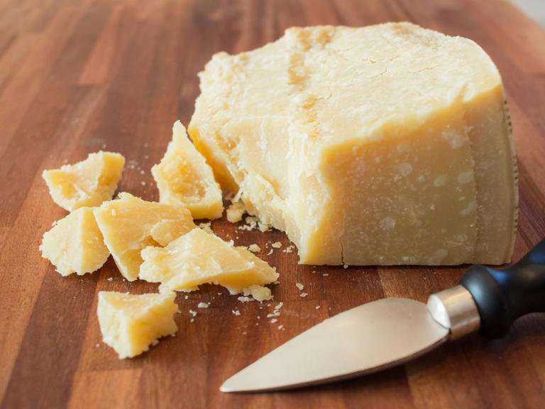 Giada De Laurentiis' favorite 1-ingredient snack is mine, too