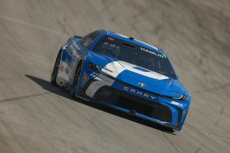 Lineup For Nascar Race Today