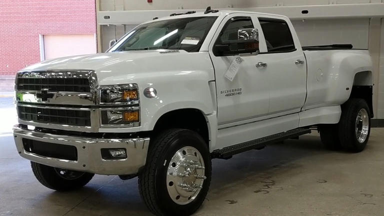 GM's scrapping its Chevy Silverado MD truck line - and here's why