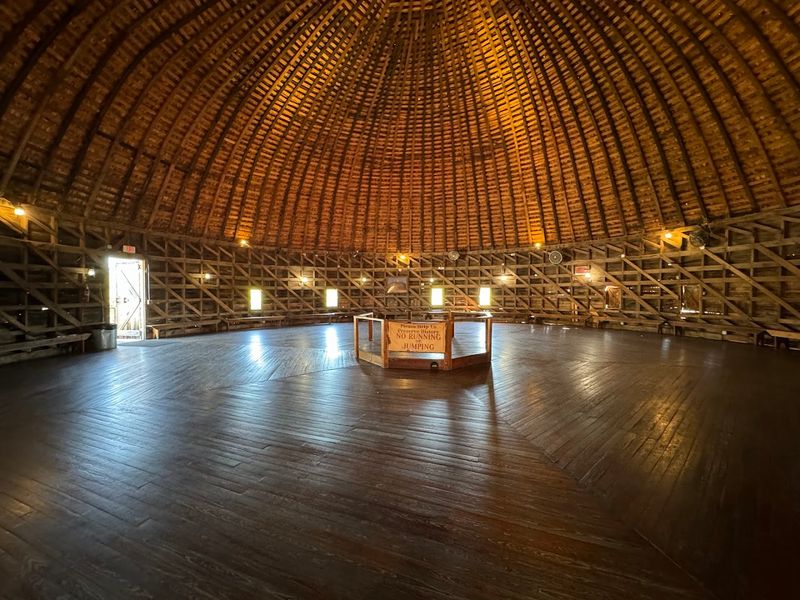This historic round barn along Route 66 tells a wildly unique Oklahoma ...