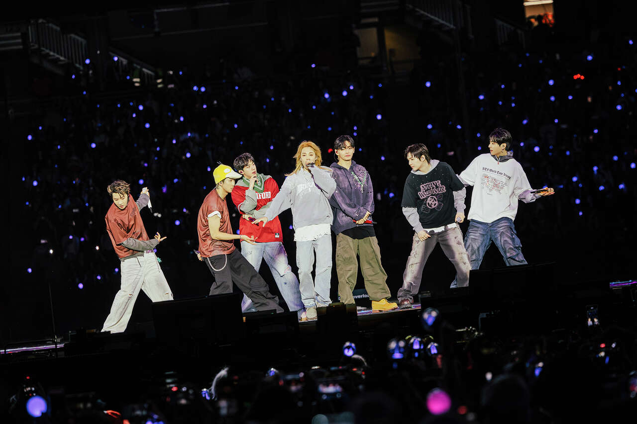 A little embarrassing: BTS overcomes early start at Stanford Stadium