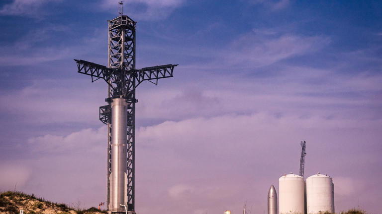 SpaceX’s Pad 2 at Starbase is the first launch pad built to both launch ...
