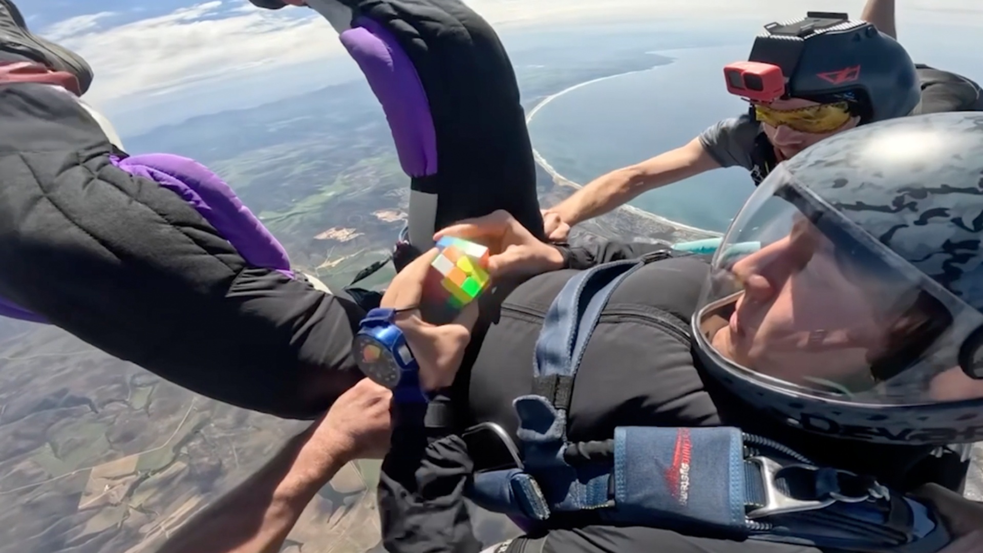 Fastest time to solve a rotating puzzle cube whilst in freefall 22.3 ...