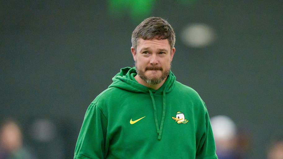 Dan Lanning’s transfer praise adds intrigue to Oregon's offensive line ...