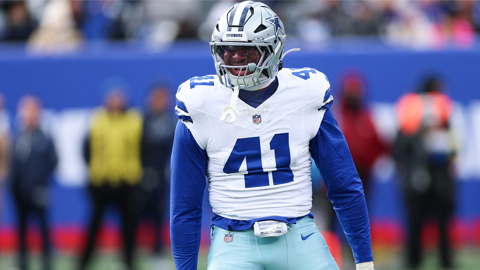 Cowboys’ Donovan Ezeiruaku shows rapid progress from offseason surgery ...