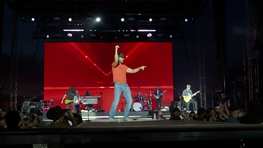 Luke Bryan's farm tour brings sold-out crowd to Elk Grove's Mahon Ranch