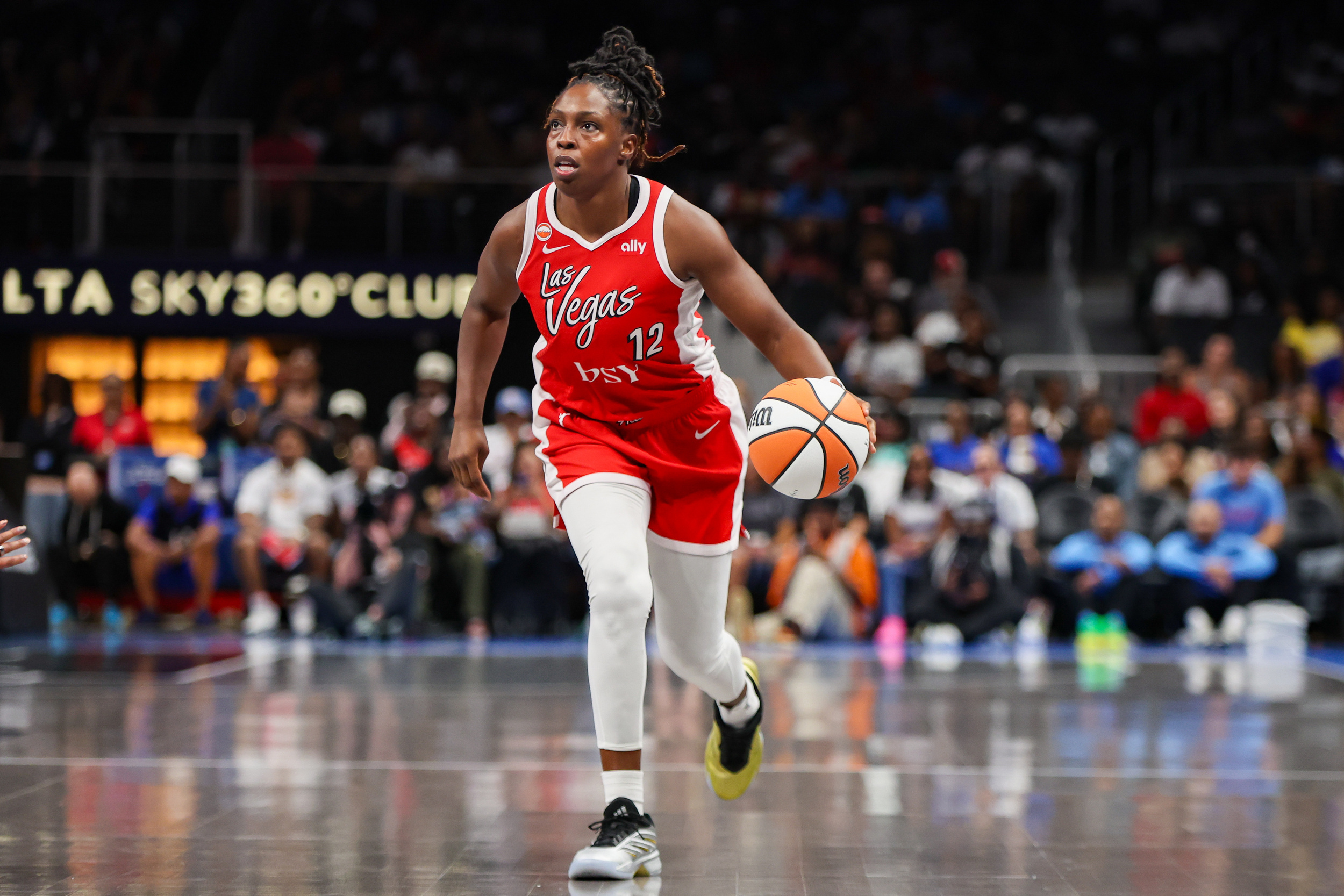Chelsea Gray saves Aces late in 85-84 win at Atlanta