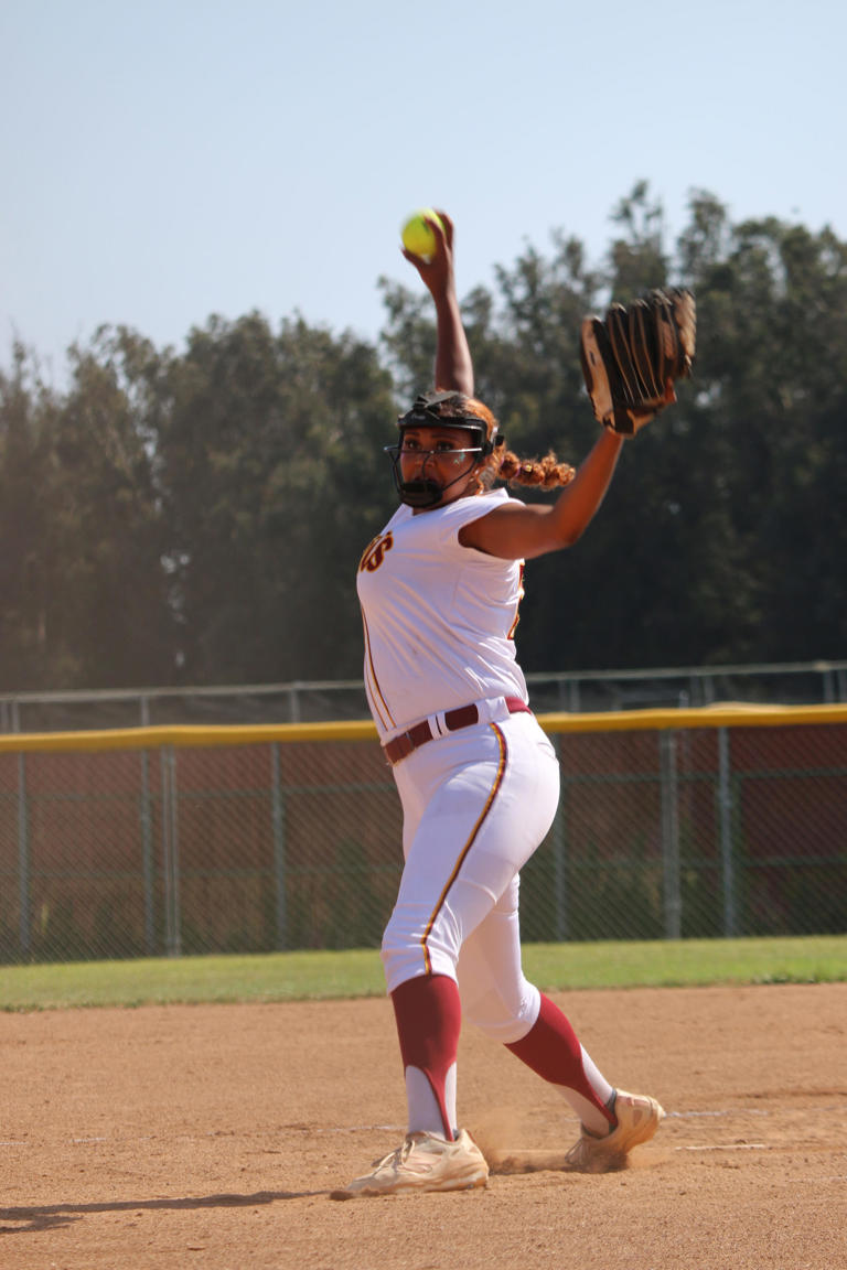 Herrera pitches Oxnard into the CIF-SS softball quarterfinals
