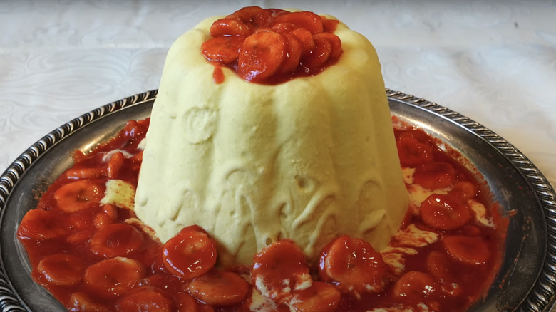 14 different foods eaten aboard the Titanic