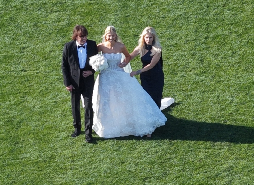 Heather Locklear And Richie Sambora S Daughter Ava Marries Tyler