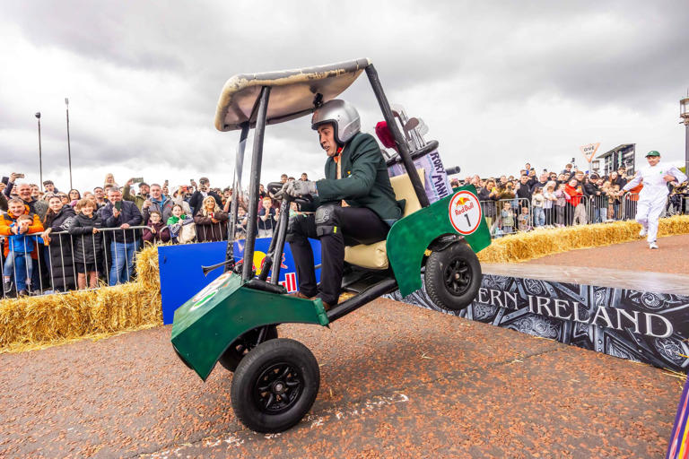 Soapbox race a runaway hit as 25,000 check out event's first time in ...