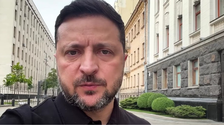 Zelenskyy announces shift in balance on front line: Ukraine's combat ...