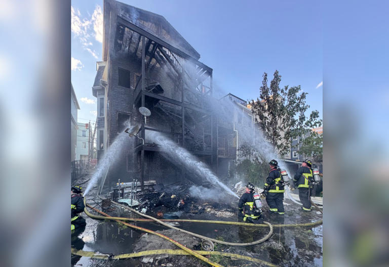 Fire at East Boston home spreads to others, damages 6 buildings