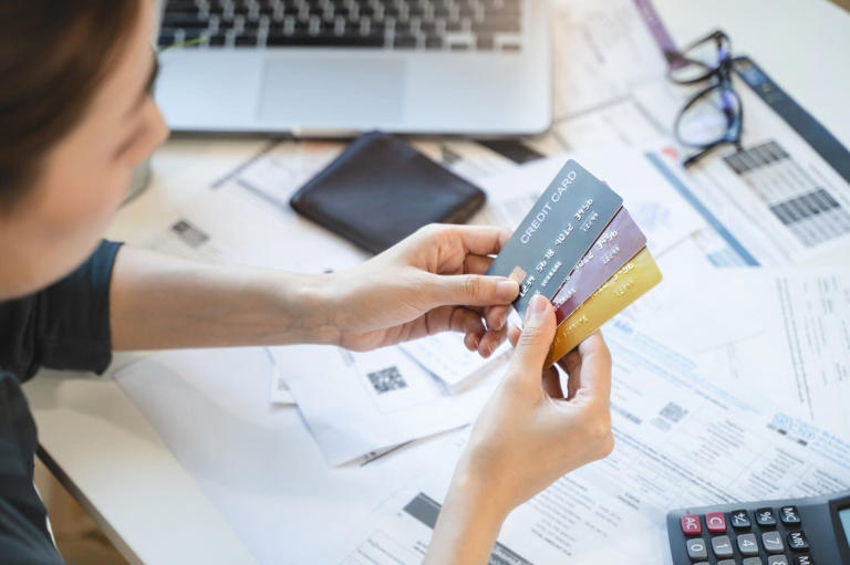 The average American carries $7,886 in credit card debt. Here’s what it ...
