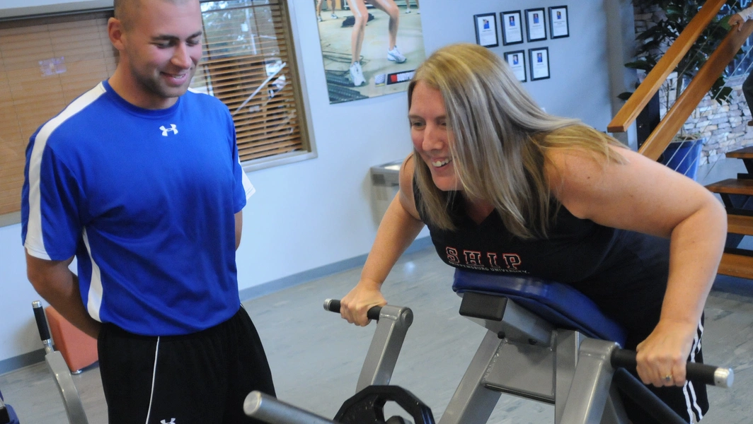Experts Share Key Bench Press Tips To Boost Women S Strength
