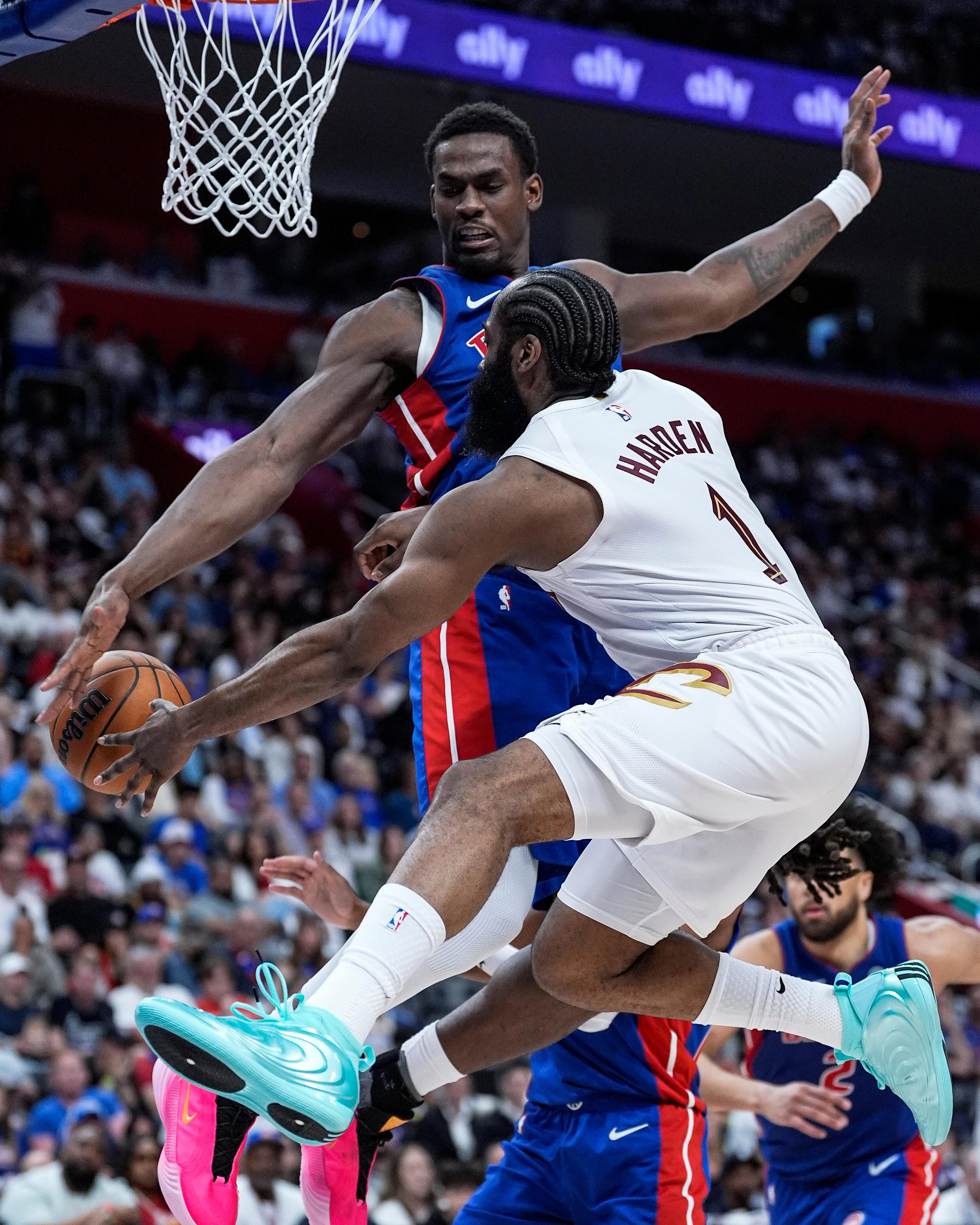 Detroit Pistons fans react to team's biggest flop since James Harden