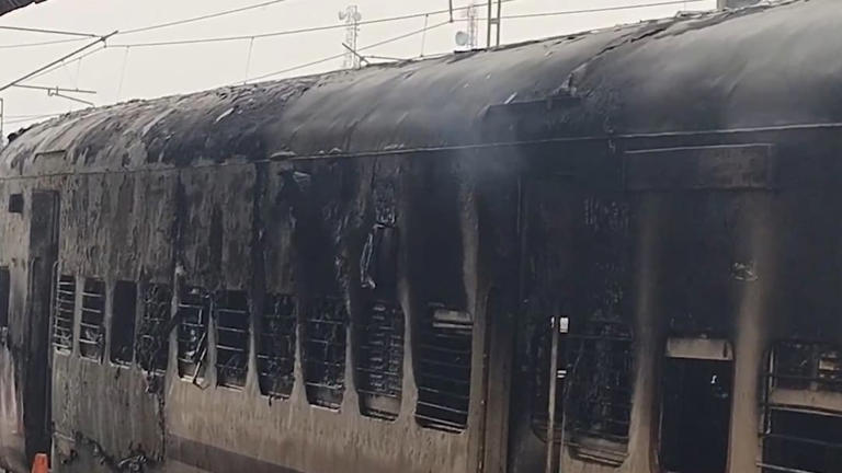 Bihar: Fire breaks out on Sasaram-Patna passenger train due to ...