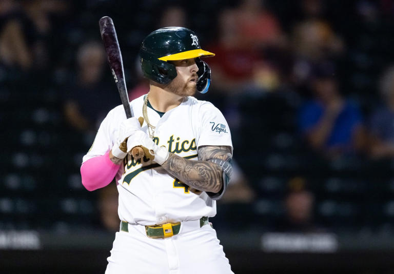 Aviators break tie with 6-run ninth, beat Reno 11-5