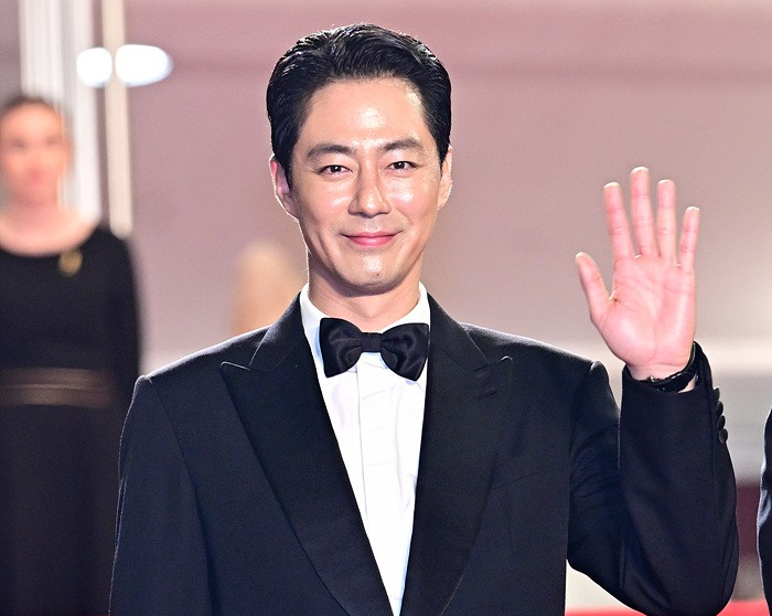 Phim của tài tử Hwang Jung Min, Jo In Sung gây chấn động Cannes