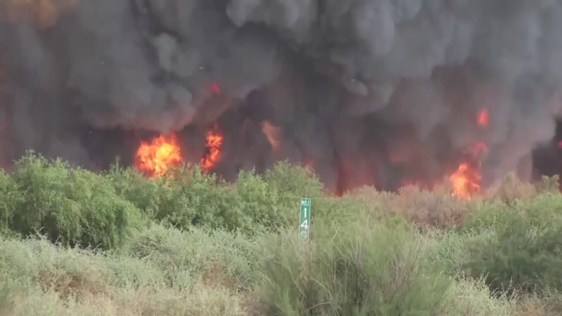 Red flag warnings, 50 mph wind gusts fuel wildfire concerns across Arizona