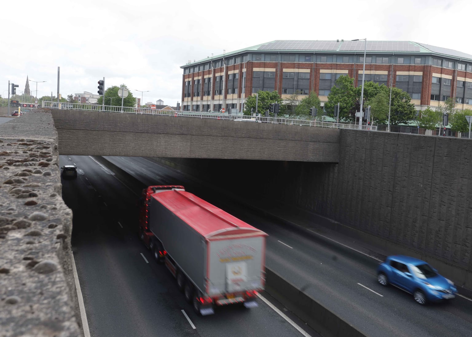 £1.8 million 'green living wall' suicide barrier planned for Westlink ...