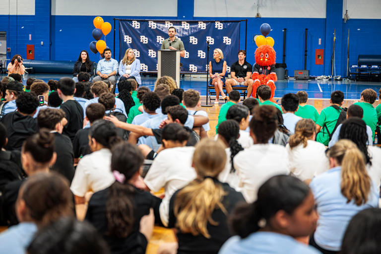 Play Ball Foundation celebrates bring sports to 1,000 students in Methuen