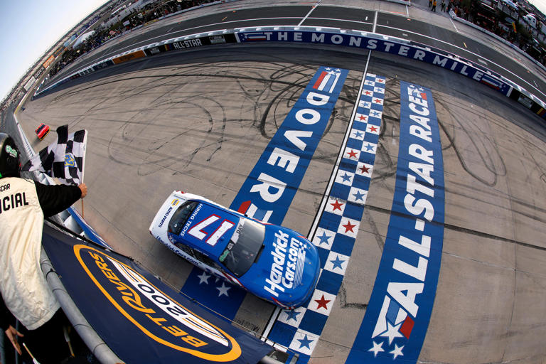 Corey Day wins NASCAR O'Reilly Series race at Dover in May 2026