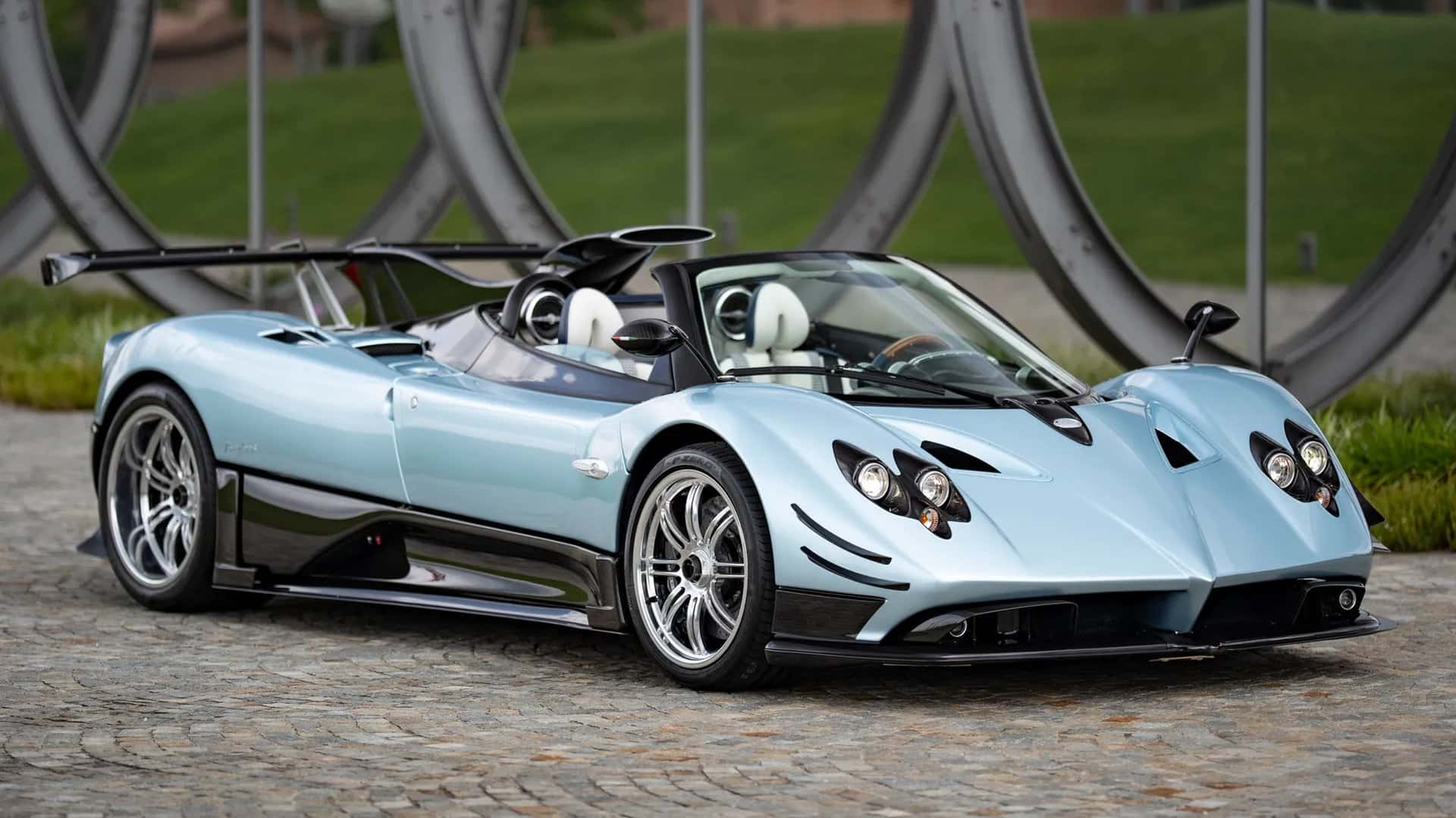 The Pagani Zonda refuses to die