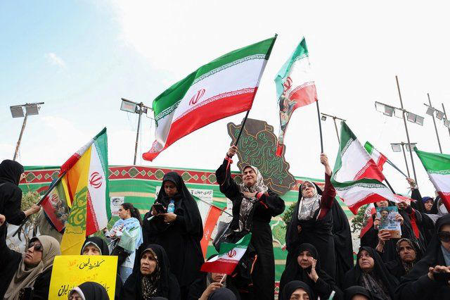 'Clock is ticking': Trump issues dire warning to Iran to accept peace deal