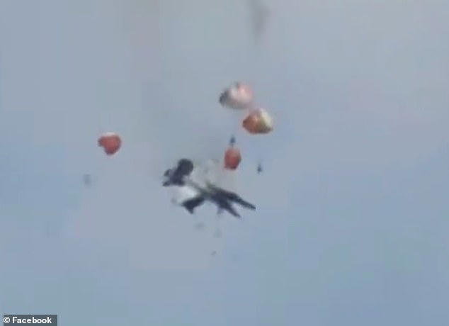 Heart-stopping moment Navy jets collide in midair forcing pilots to ...
