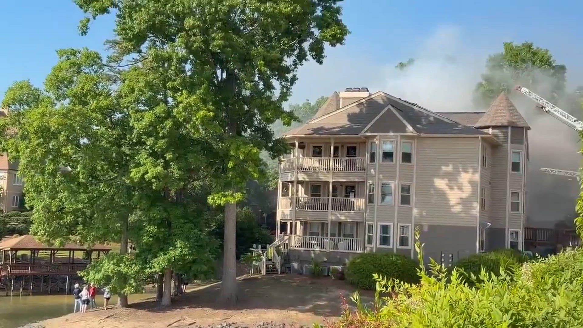 Fire at Lake Wylie condos