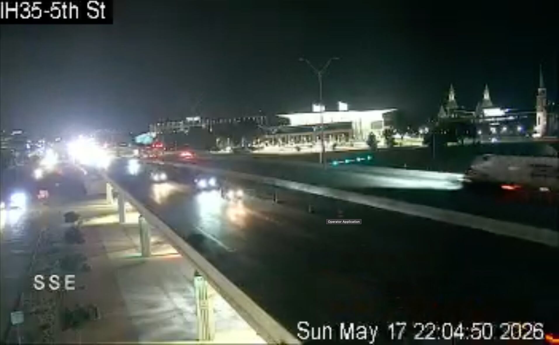 Fuel leak closes southbound I-35 in Waco