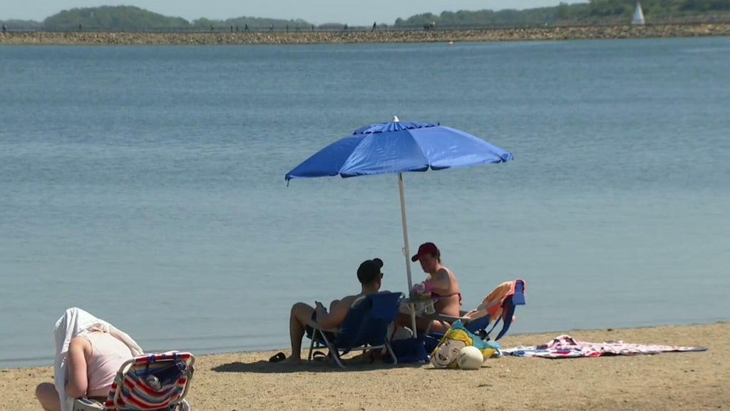 People around Massachusetts soak in sunny weekend after dreary spring ...