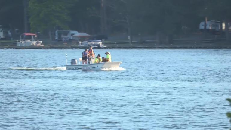 First responders on scene of drowning incident at lake in Marshall County