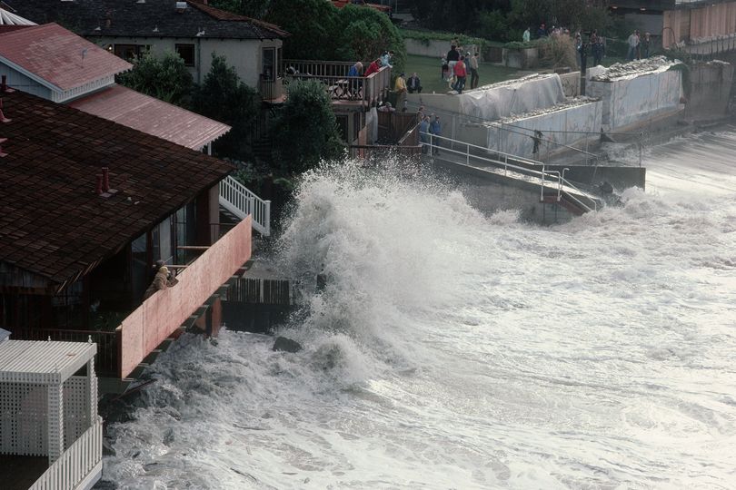 Forecasters raise alarm over 'very strong' El Nino that could devastate ...