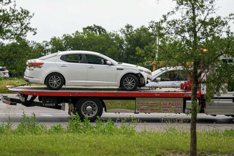 2 teens arrested, 1 suspect sought after Austin shooting spree injures 4