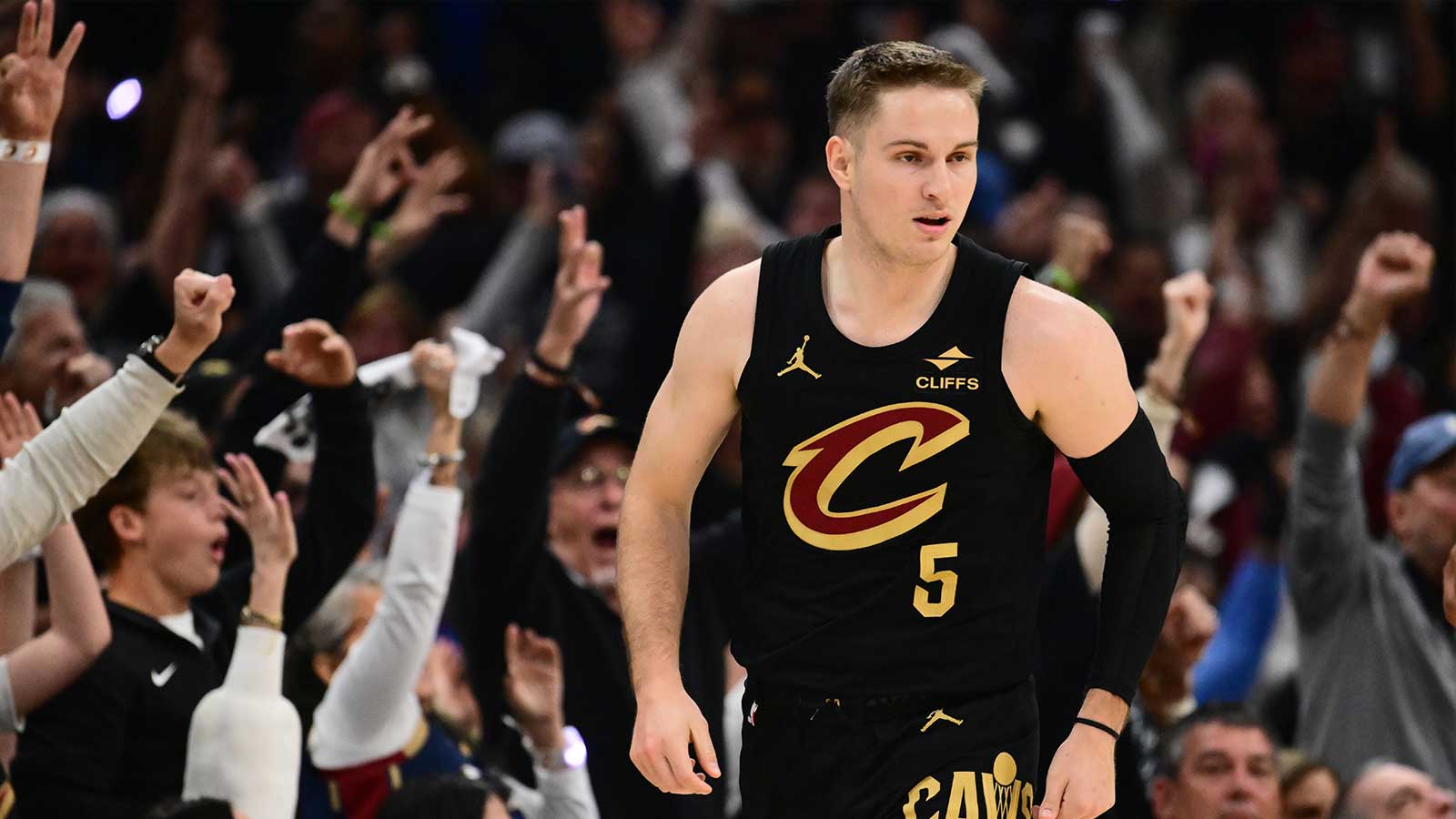 Cavs news: Watch Sam Merrill absorb brutal charge from Ausar Thompson