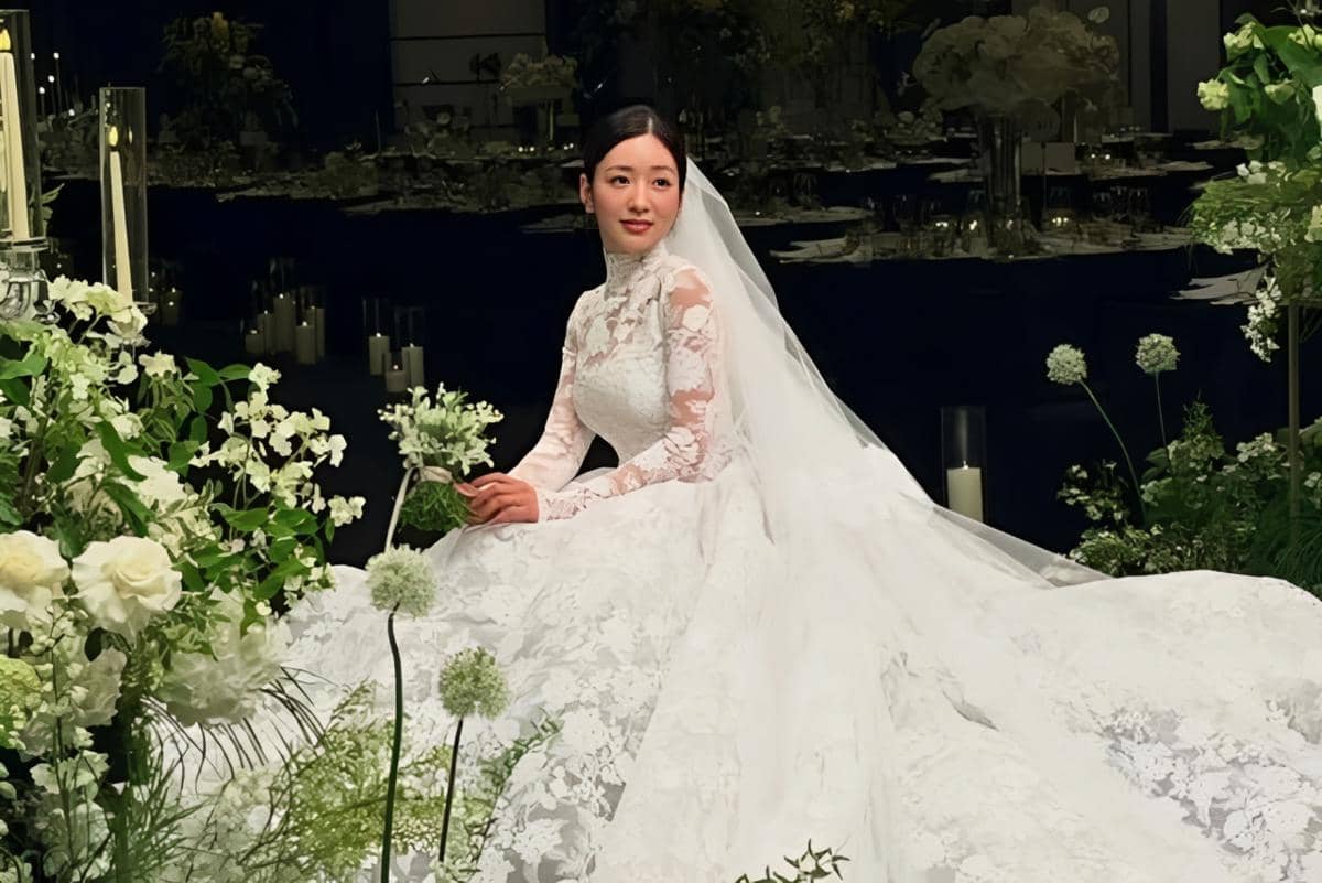 Resmi menikah, Bomi 'Apink' dan Rado gelar pesta mewah di Seoul!