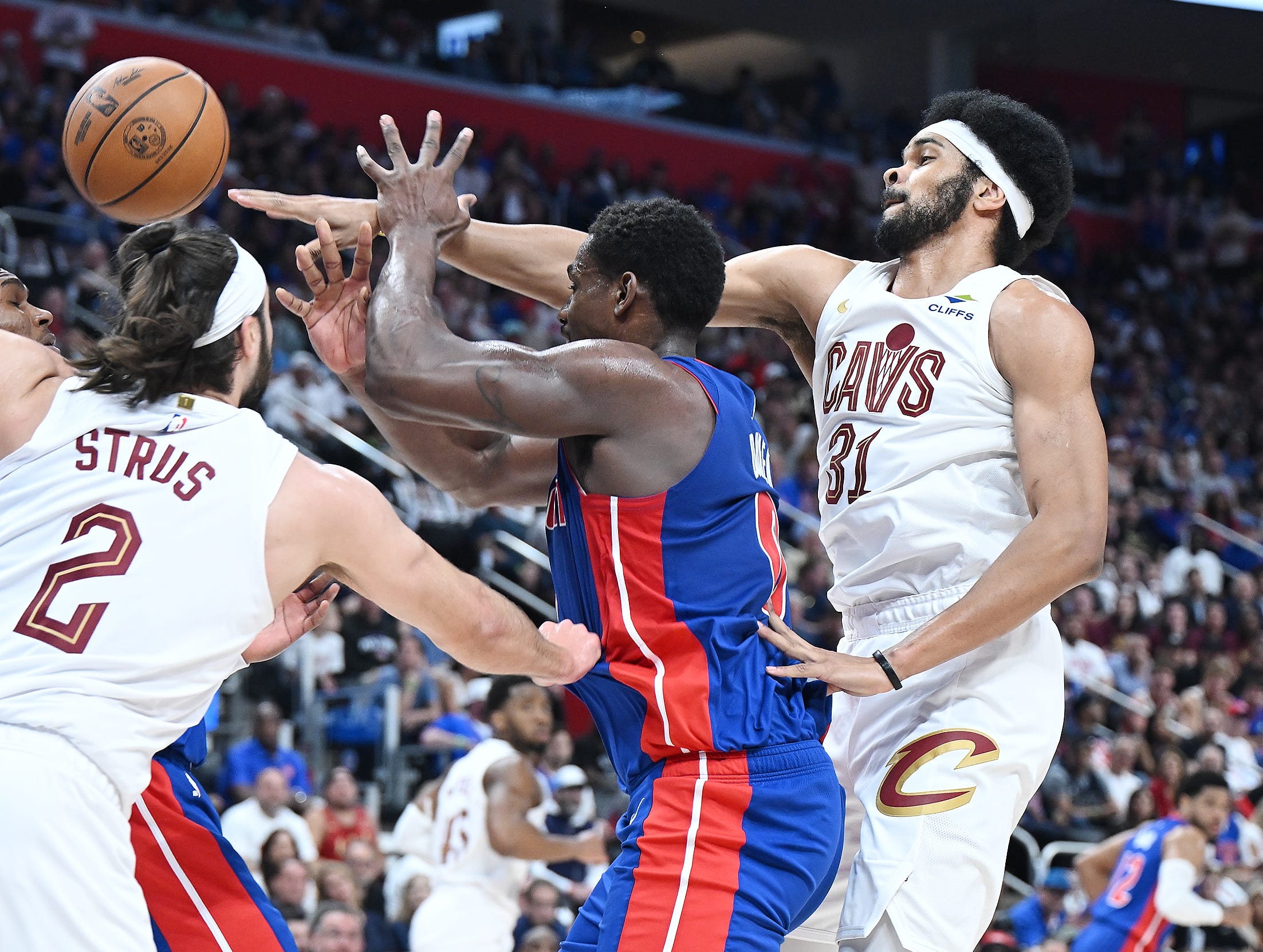 Pistons' season ends in Game 7 blowout loss to Cavaliers: Recap