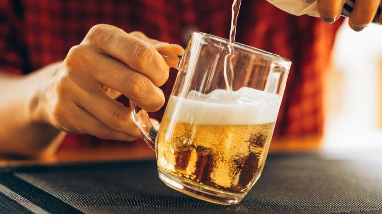 Karnataka: Beer prices slashed by up to Rs 75! Kingfisher, Heineken ...