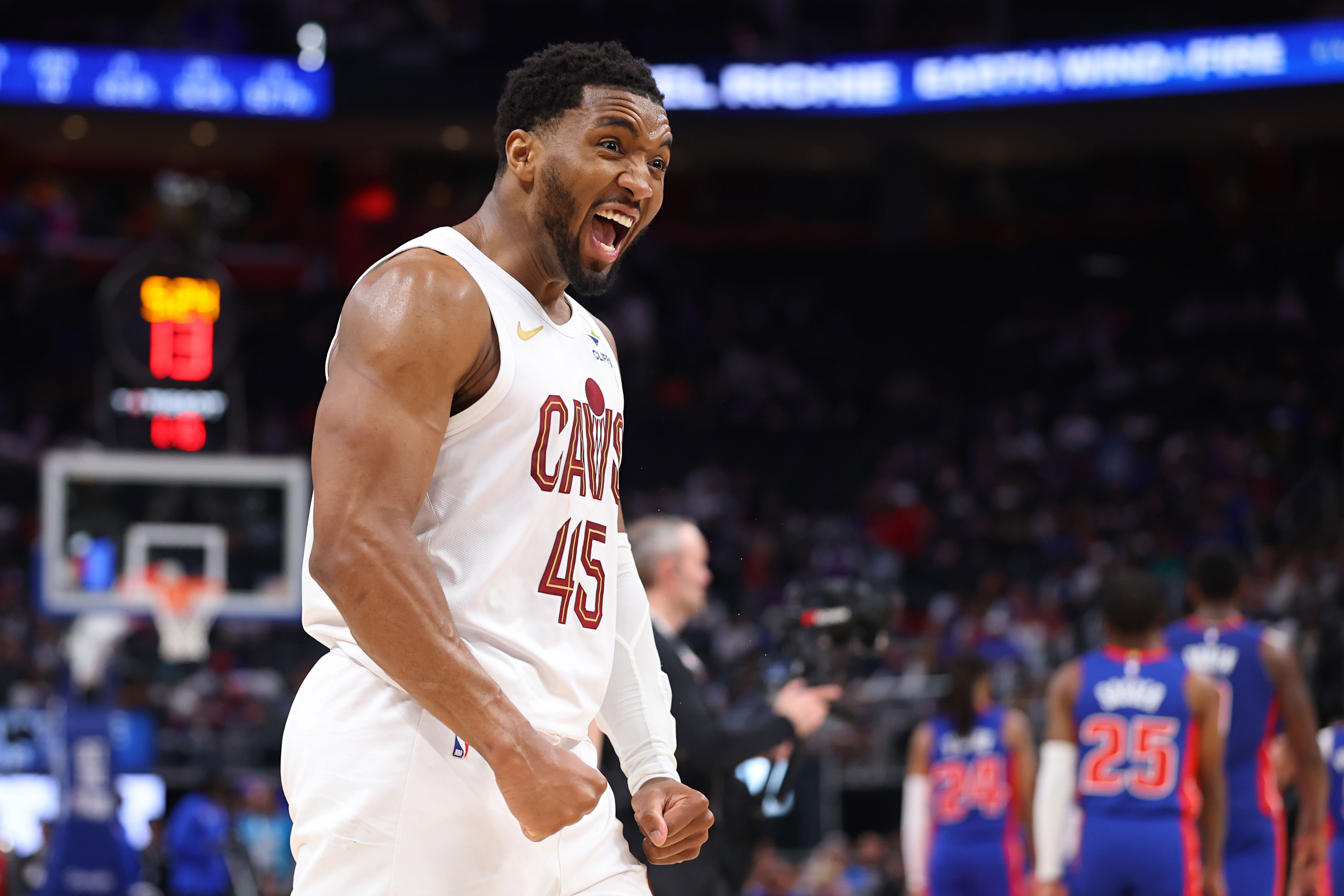 NBA playoffs 2026 betting, odds: Best bets for Knicks-Cavaliers Game 1 ...