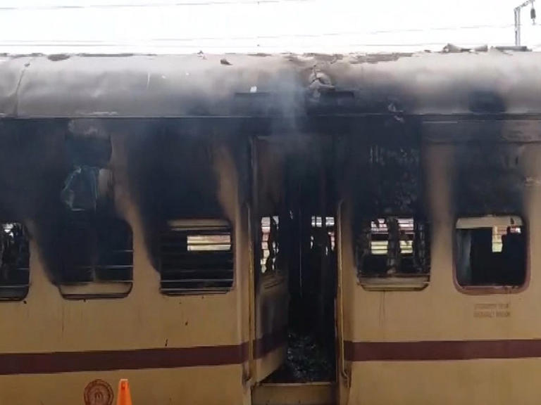 Fire breaks out inside train in Bihar's Sasaram, no casualties reported