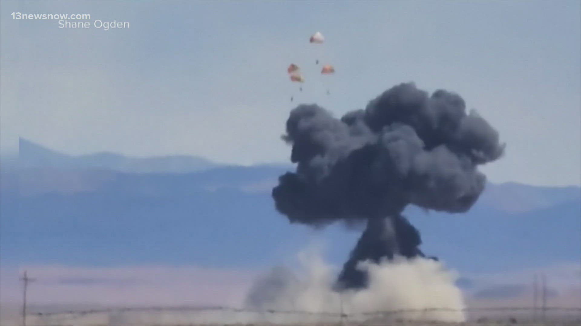 4 aviators eject after naval planes collide at Idaho air show