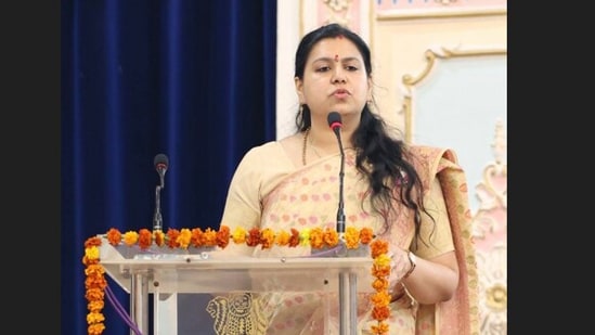 IAS officer reflects on IIT Delhi to IIM Bangalore to civil services ...