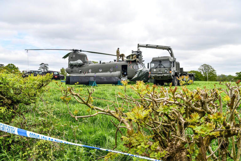 RAF carry out urgent repairs to Chinook helicopter after emergency landing