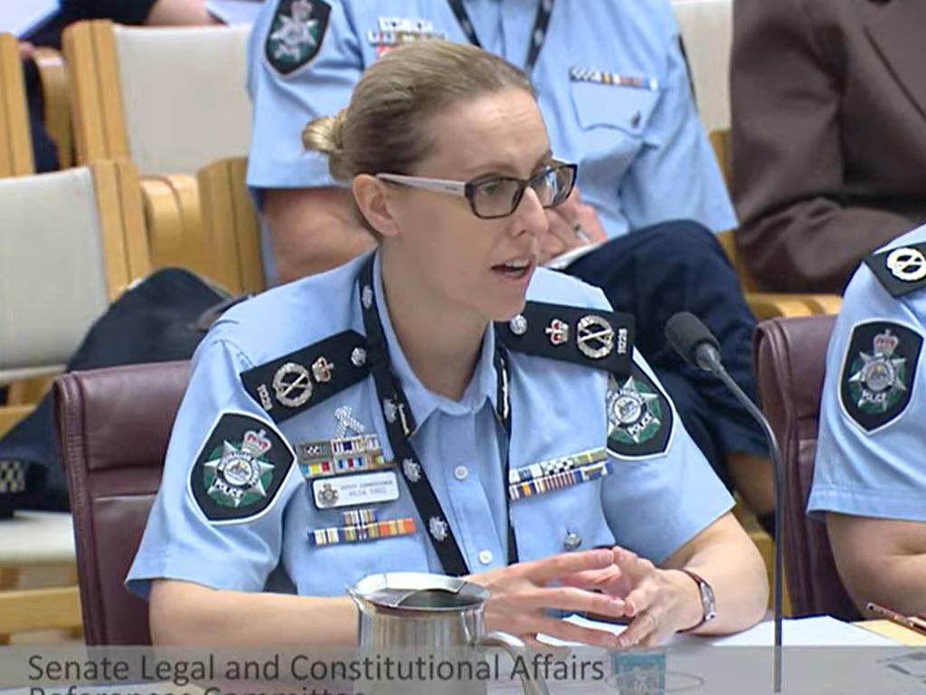 How $10 cigs are terrorising Aussie workers