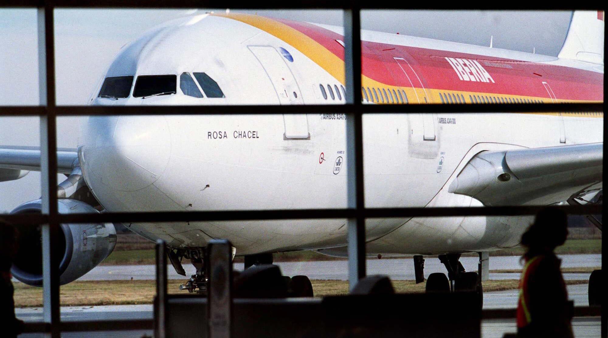 Airlines abandon Cuba due to US sanctions, leaving Spanish hotel chains ...